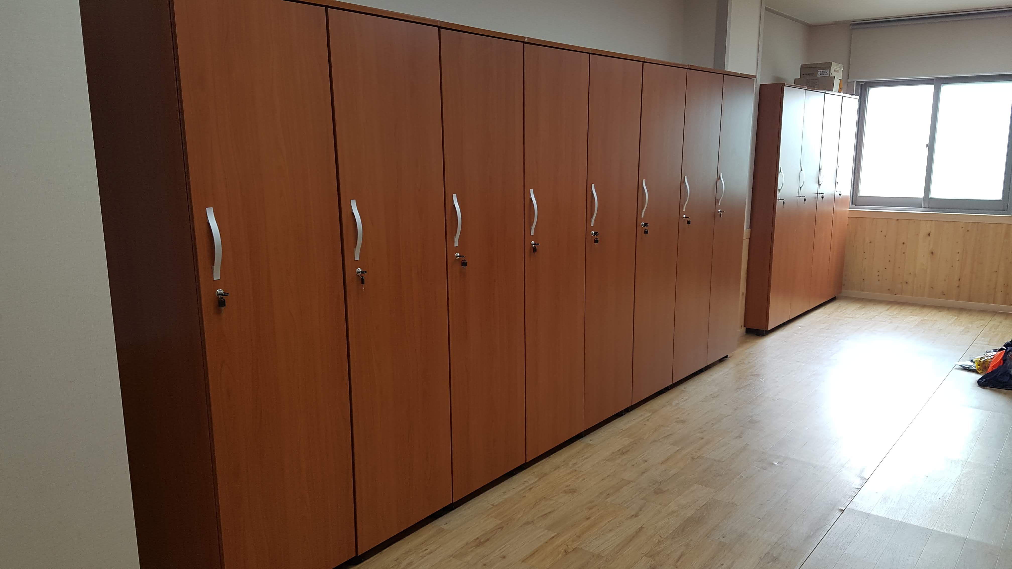 순천사무용가구 - 광양역 옷장 12명